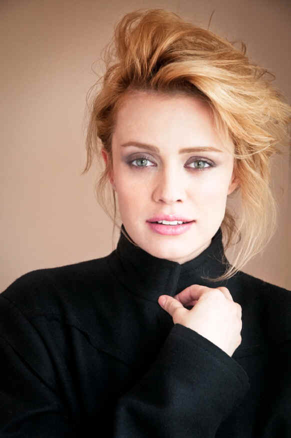 Picture of Nathalie Rapti Gomez