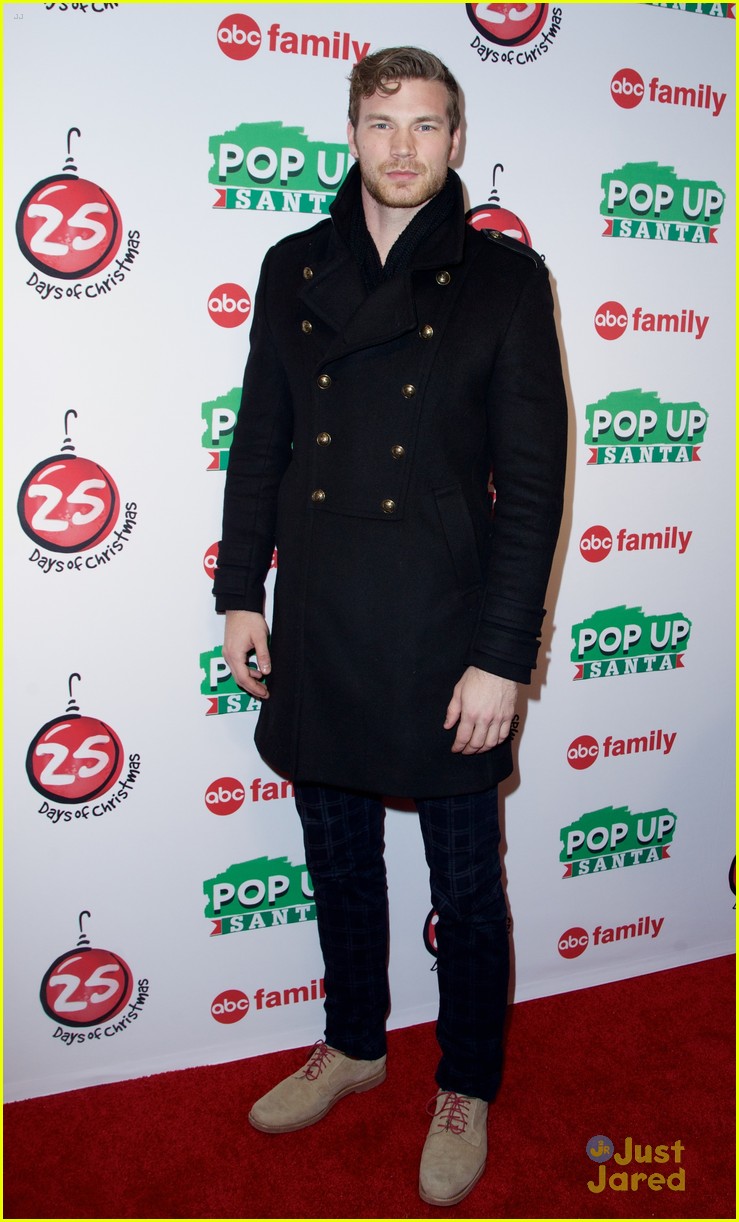 Picture of Derek Theler