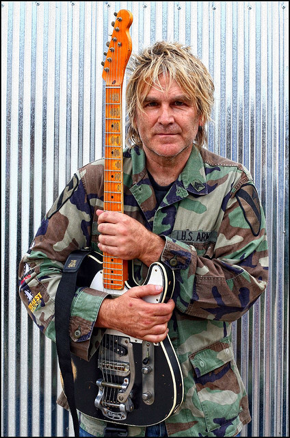 Image of Mike Peters