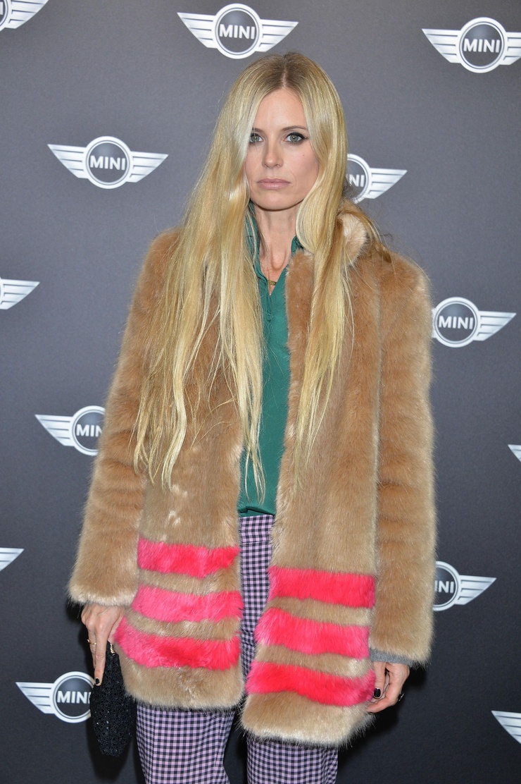 Laura Bailey (Model) image