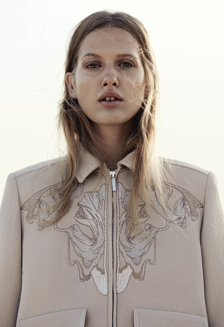 Picture of Laura Julie