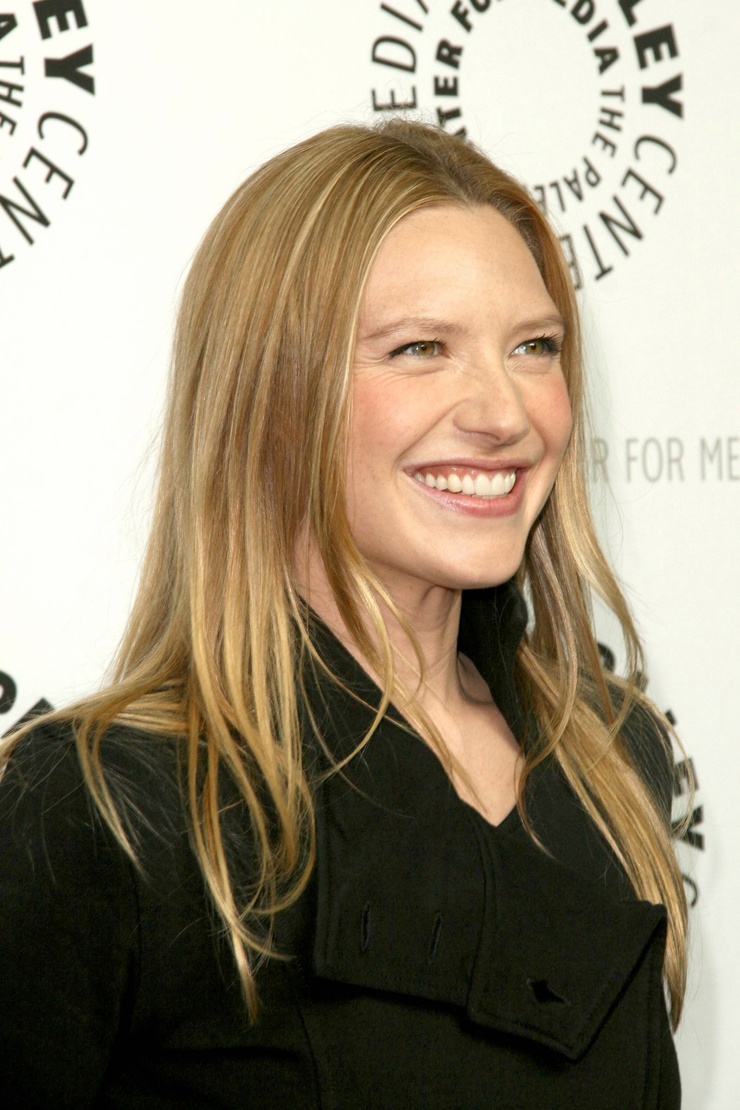 Anna Torv image