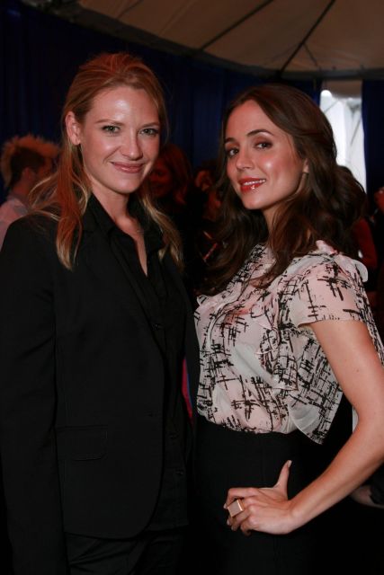 Anna Torv image