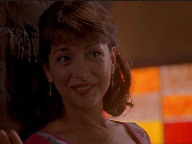 Picture of Elizabeth Peña