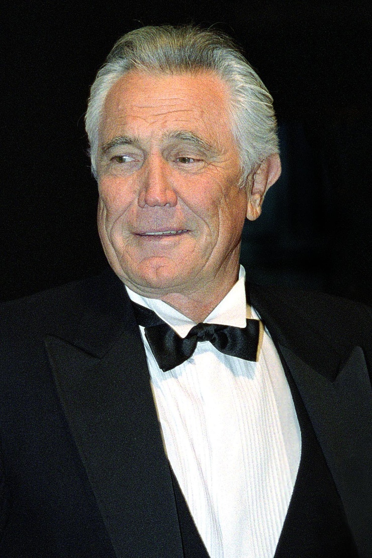 Picture of George Lazenby