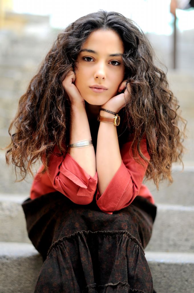 Picture of Cansu Tosun