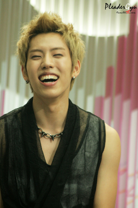 Dongwoo picture