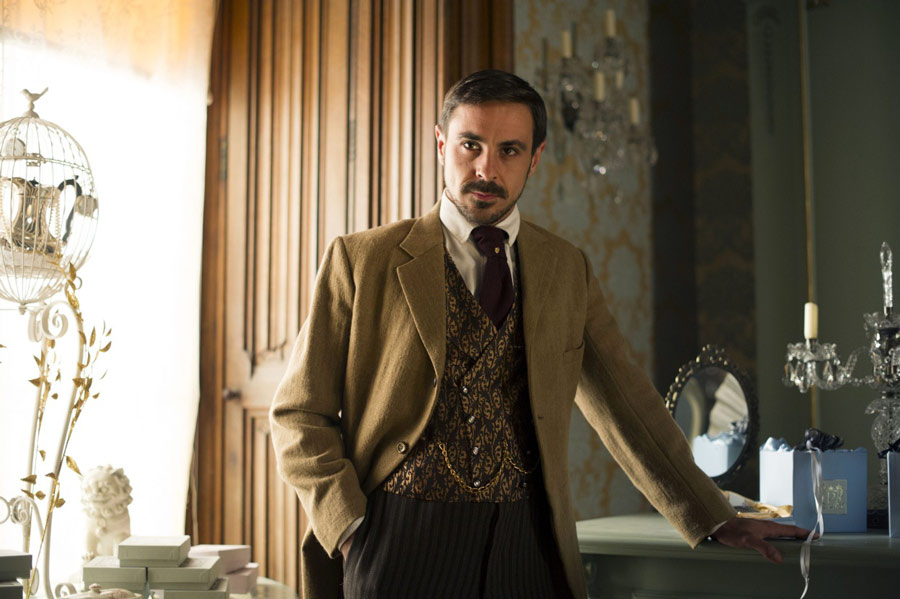 Picture of Emun Elliott