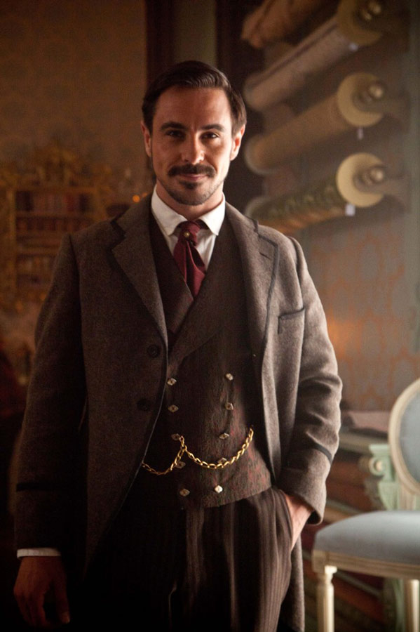 Emun Elliott image