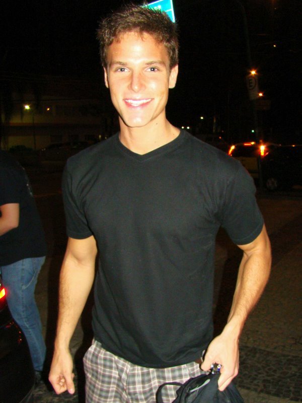 Picture of Jonatas Faro