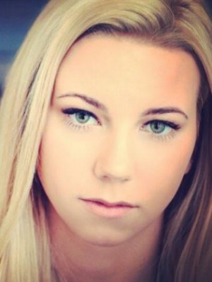 Picture of Alaina Hoolihan