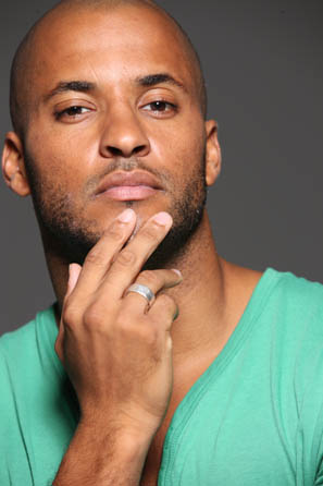 Picture of Ricky Whittle