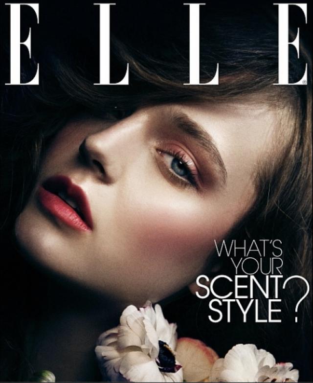 US Elle December Fragance Supplement