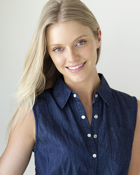 Picture of ELLE EVANS