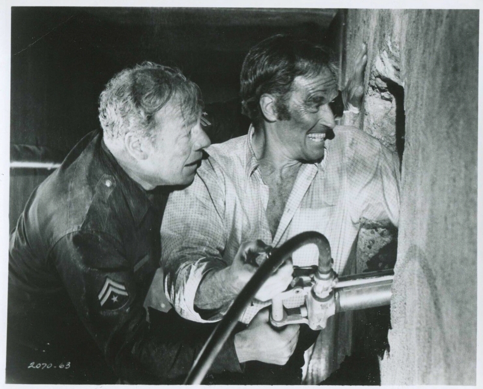 George Kennedy, Charlton Heston