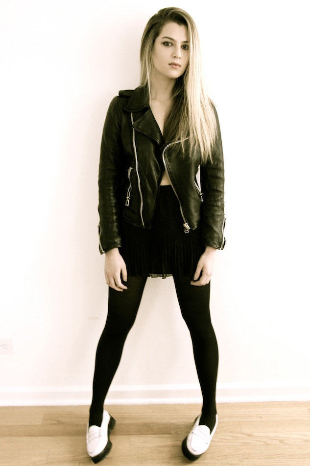 Picture of Zoe Levin