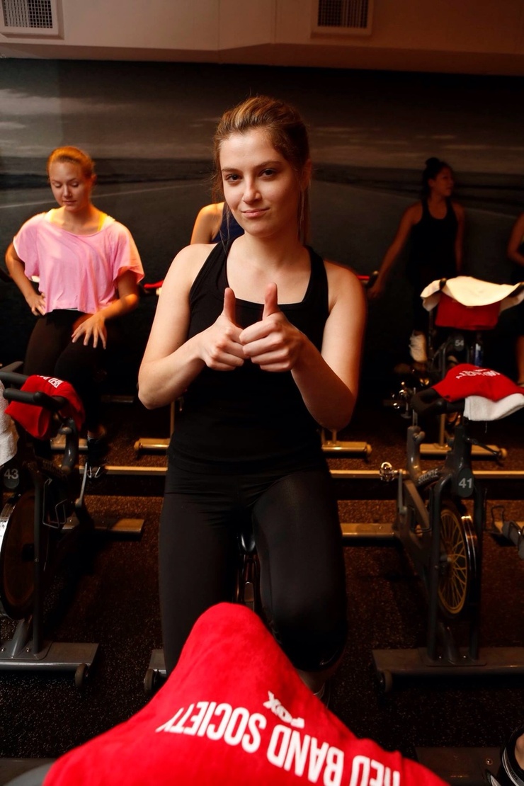 Picture of Zoe Levin