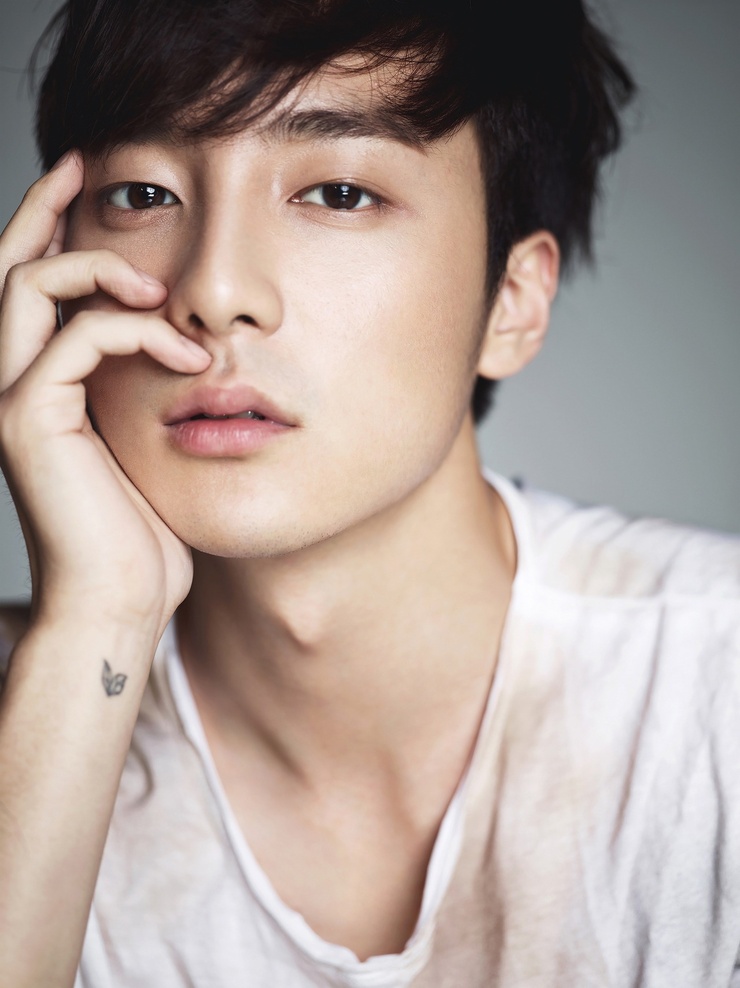 Picture of Roy Kim