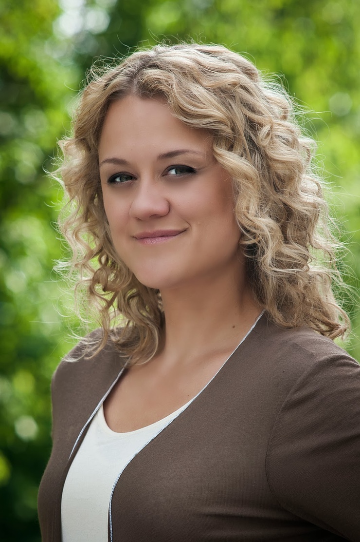 Lisa Feller picture