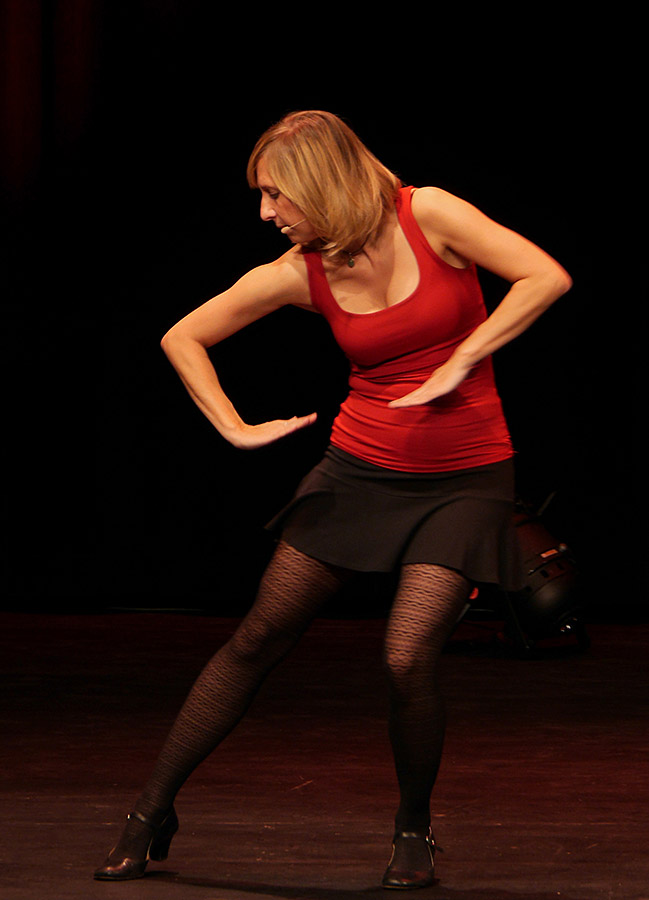 Sarah Hakenberg image