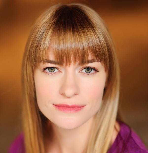 Picture of Elle Poindexter