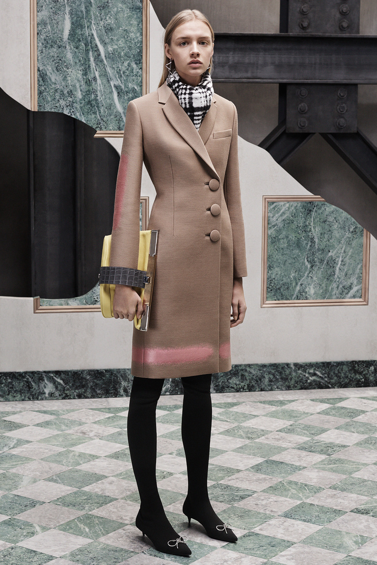 Picture of Nina Dapper