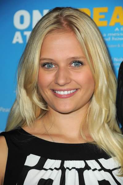 Carly Schroeder picture