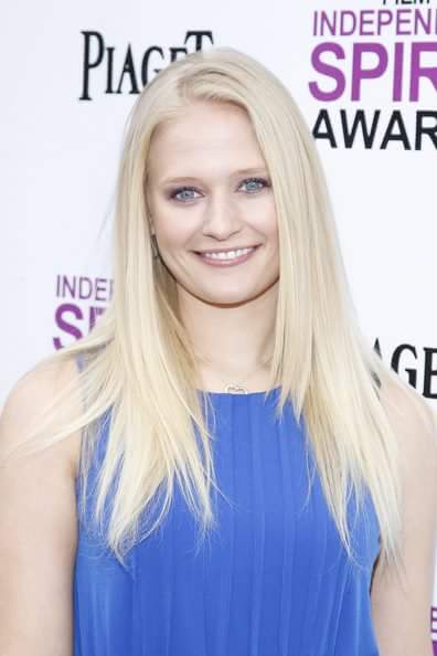 Picture of Carly Schroeder