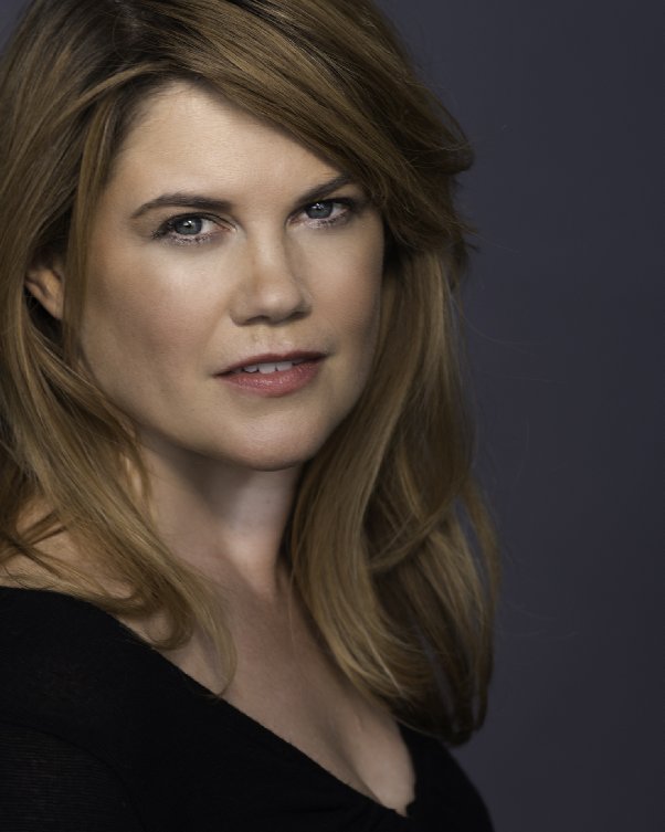 Jennifer Hall picture