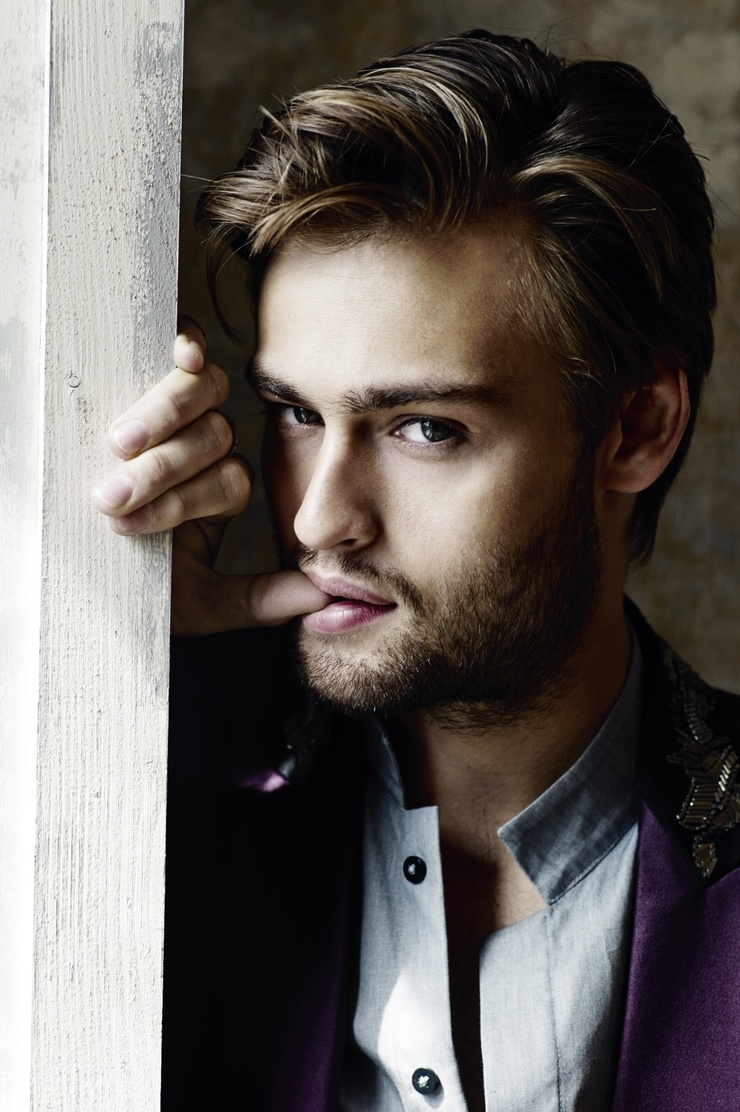 Picture of Douglas Booth
