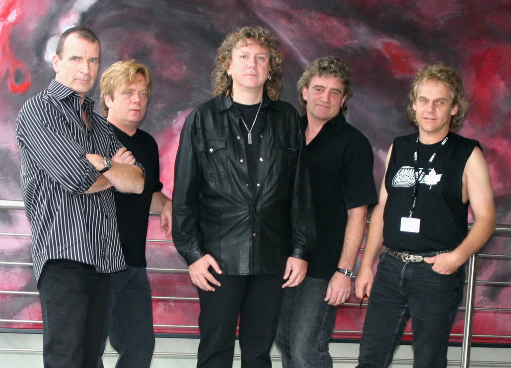 Picture of Saga Band