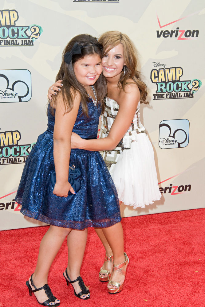 Madison De La Garza picture