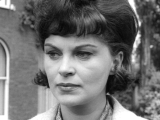 Picture of Lisa Daniely