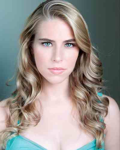 Image of Alexandra Turshen