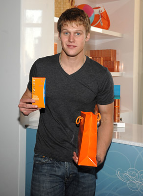 Picture of Zach Roerig