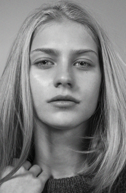 Picture of Sydney Wayne