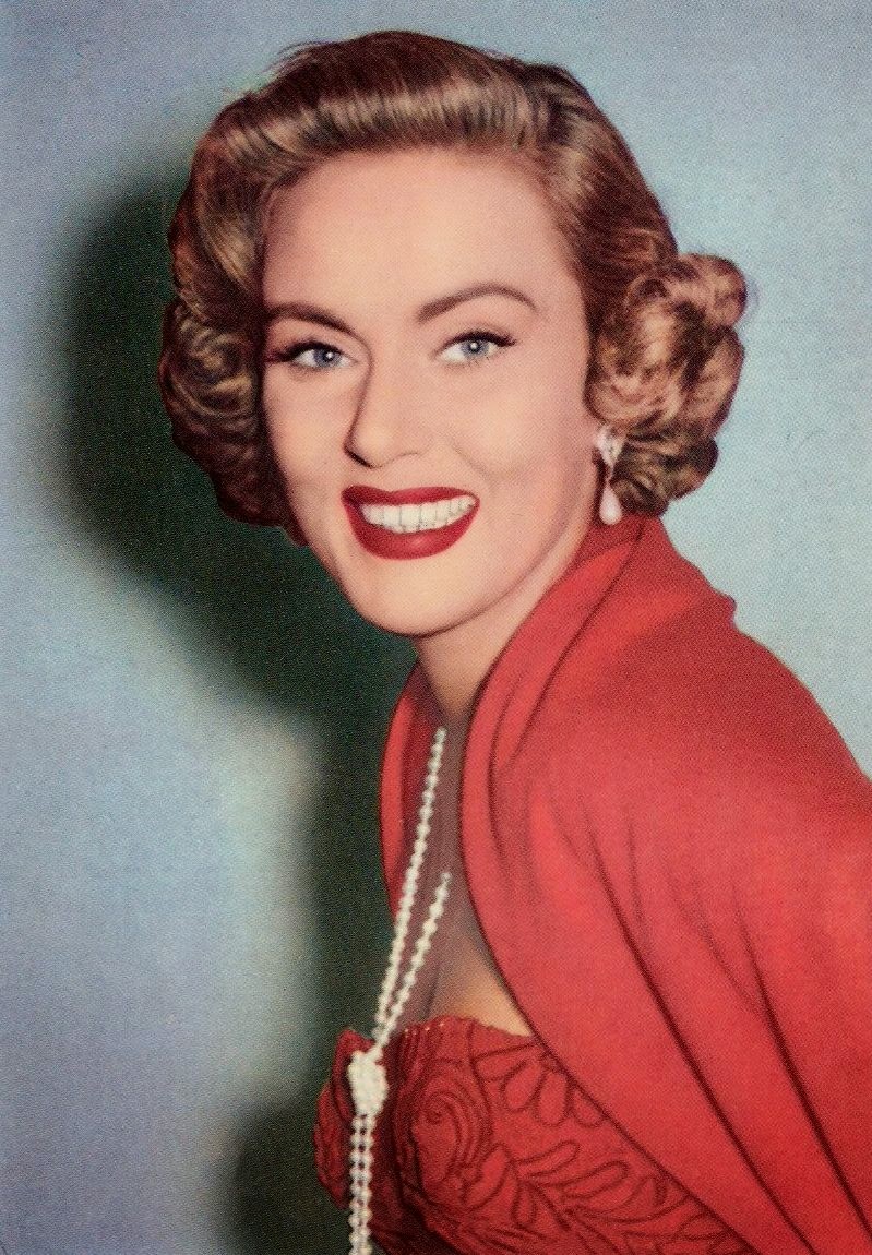 Picture of Nadia Gray