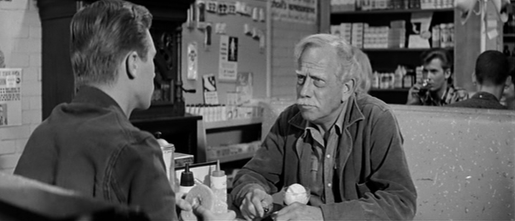 Brandon De Wilde and Melvyn Douglas