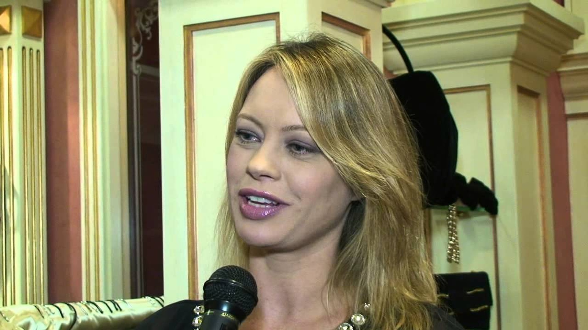 Picture of Anna Falchi