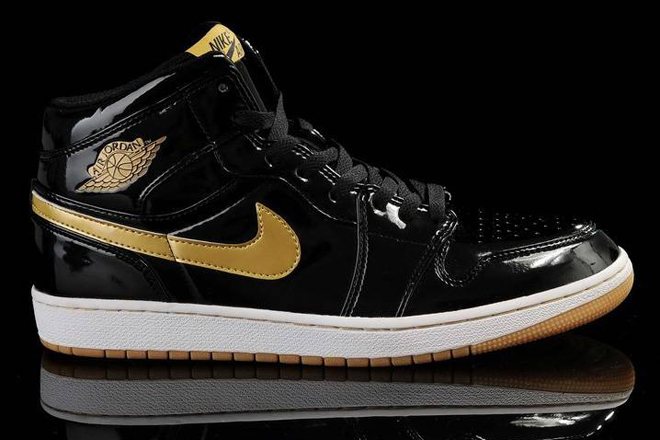 Picture of Men's Air Jordan 1-Black/Metallic Gold Mid Basketball Shoes