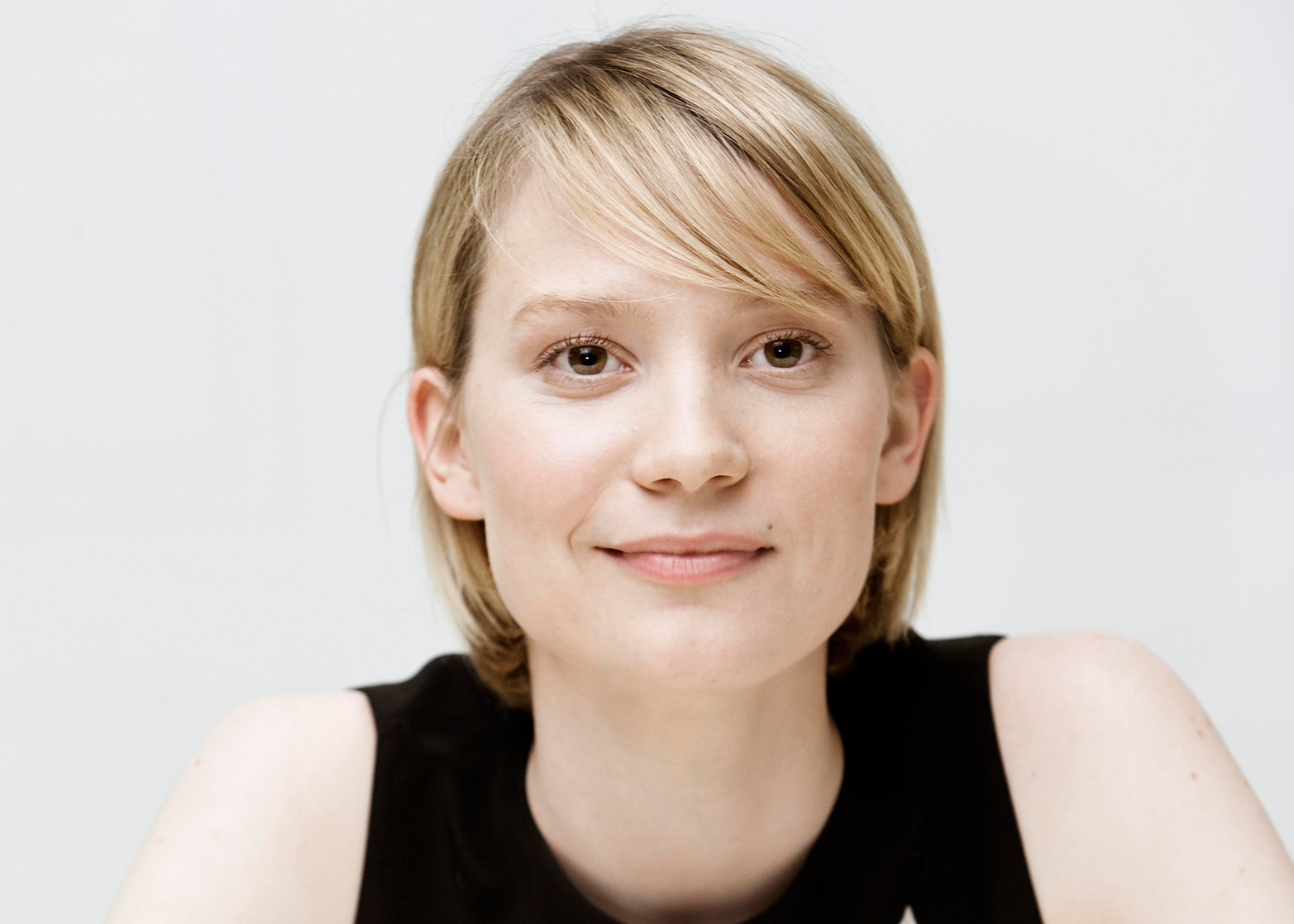 Picture of Mia Wasikowska