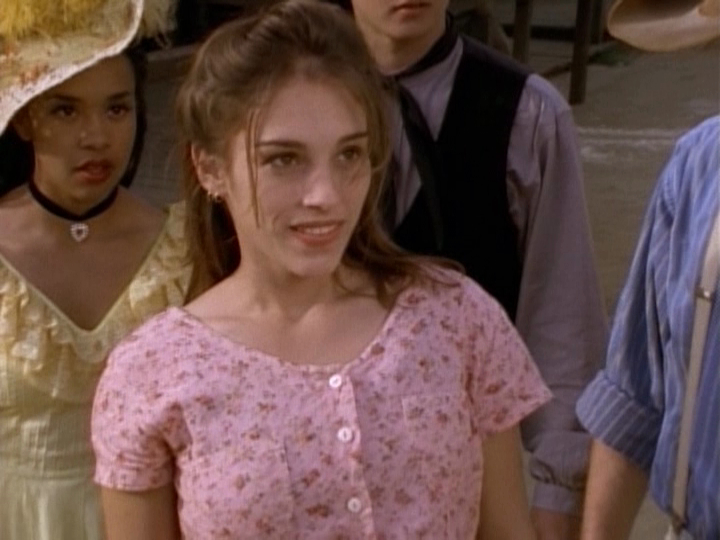 Kimberly Hart (Amy Jo Johnson) picture
