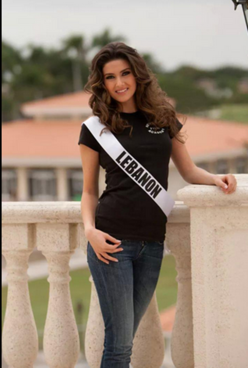 Image of Saly Greige