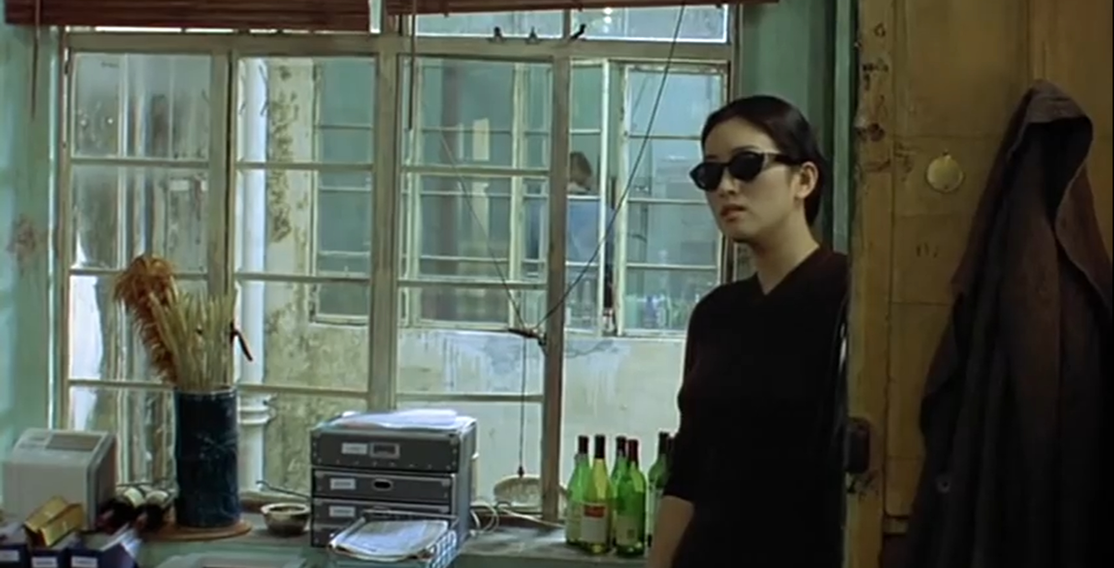 Picture of Chinese Box (1997)