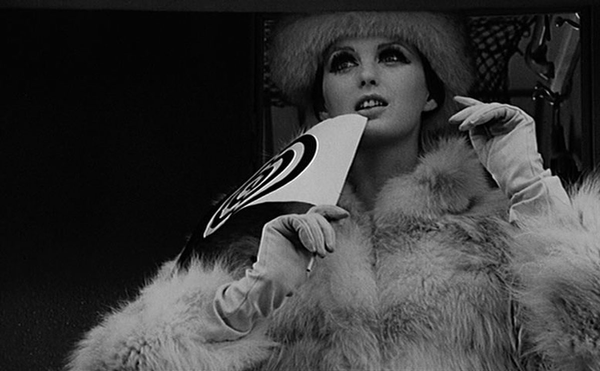 Who Are You, Polly Maggoo? picture