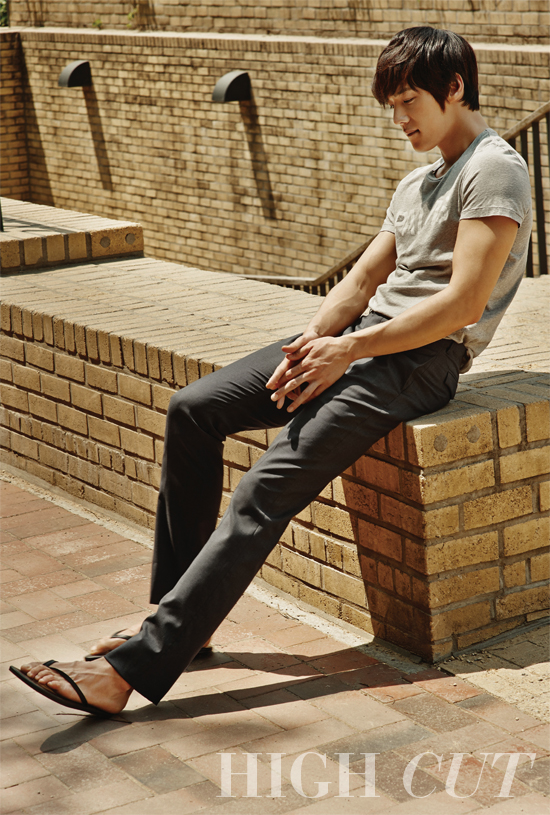 Picture of Tae-ho Kim