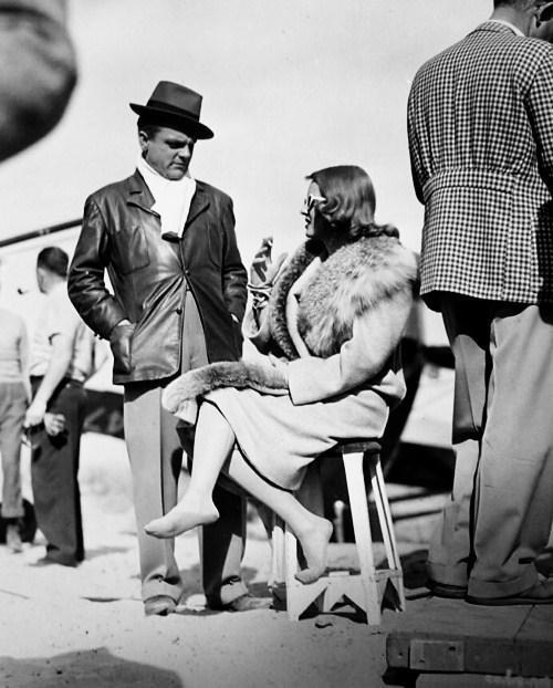 The Bride Came C.O.D. (1941) image