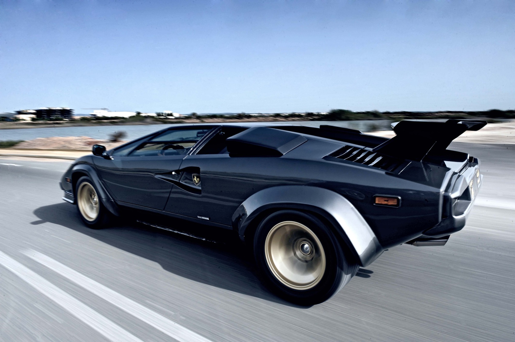 Picture of Lamborghini Countach