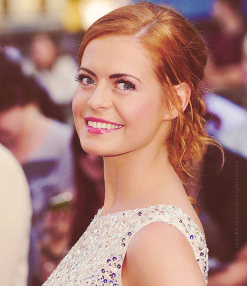 Sophie Evans (singer)