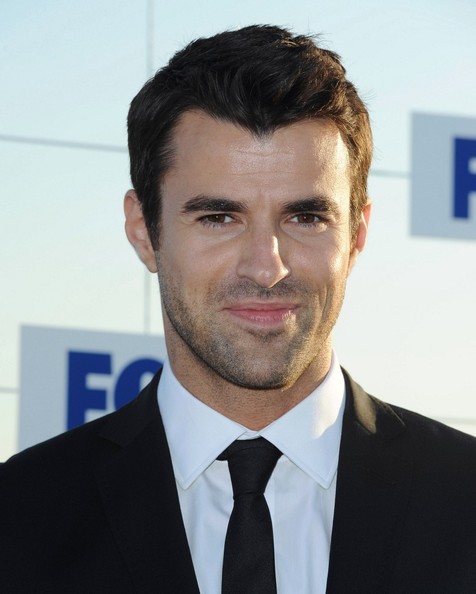 Steve Jones (TV presenter)